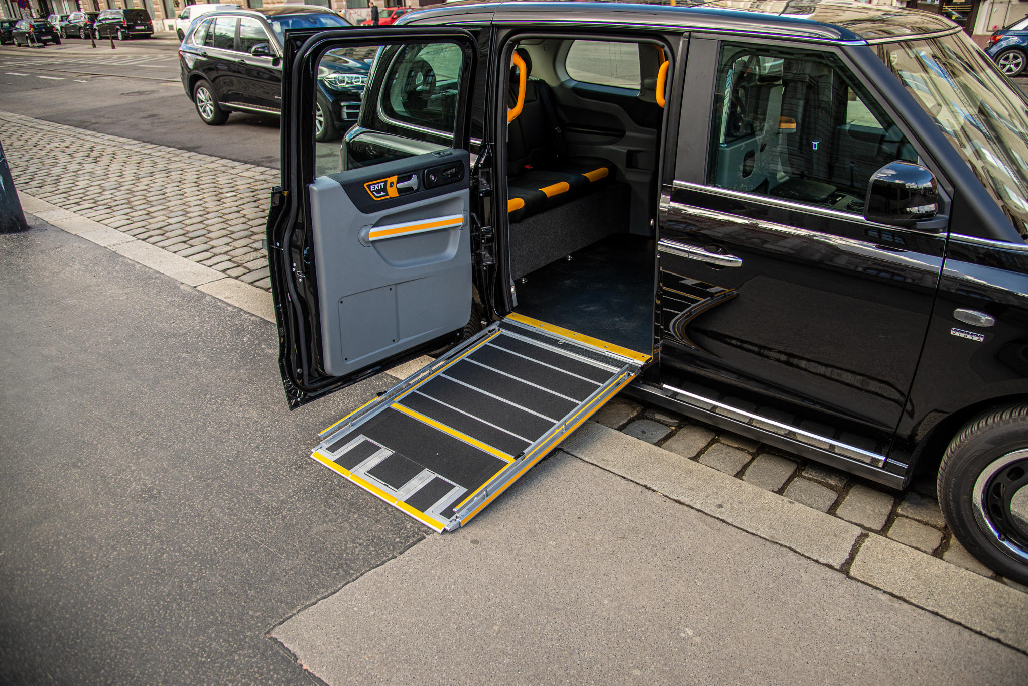Das berühmte London Cab LEVC TX im 1. Test! – autofilou