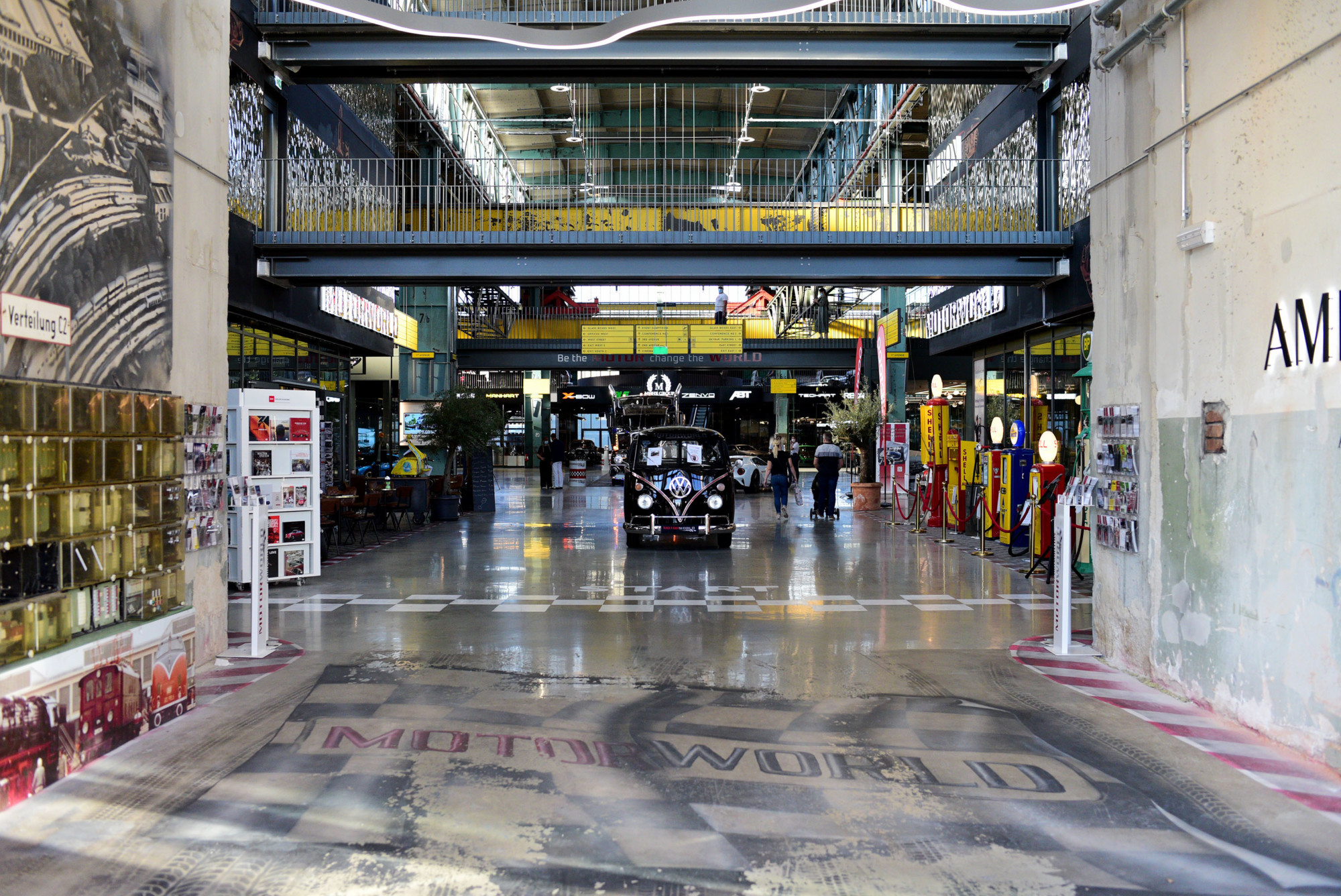 Motorworld München: Staunen, Schlemmen, Schlafen! – autofilou