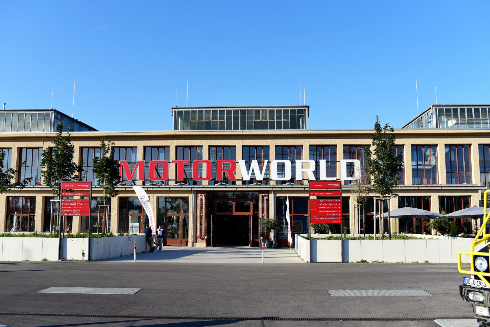 Motorworld München: Staunen, Schlemmen, Schlafen! – autofilou
