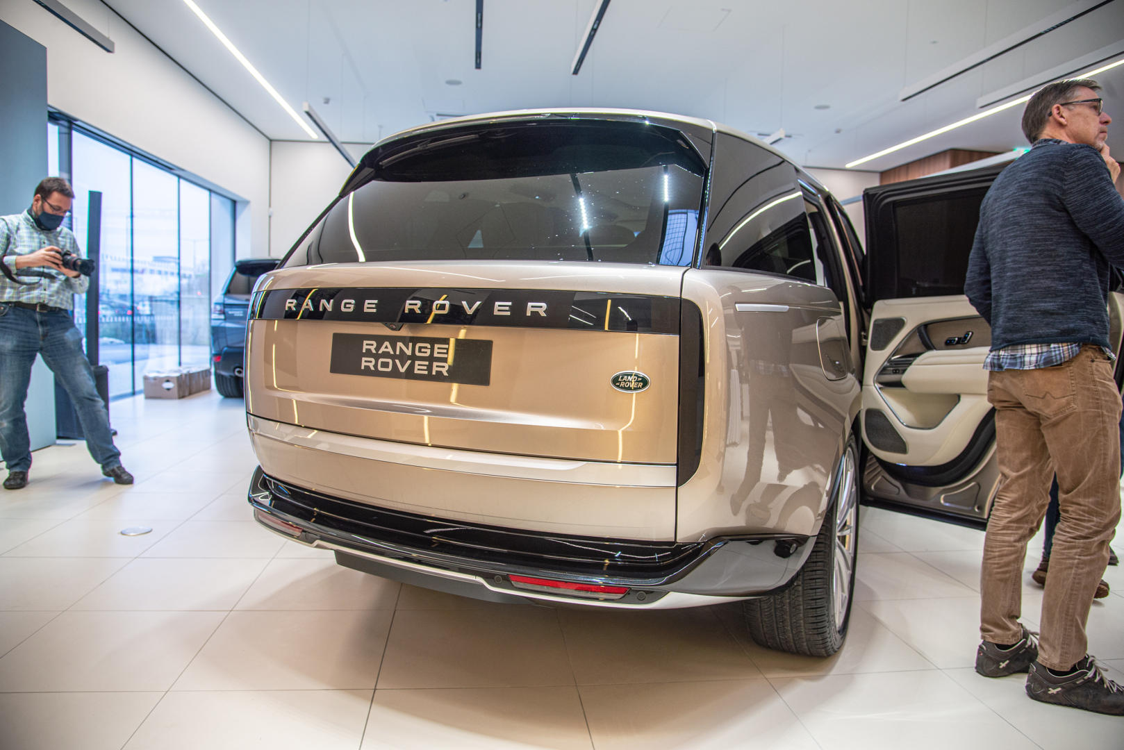 Österreich-Premiere des neuen Land Rover Range Rover! – autofilou