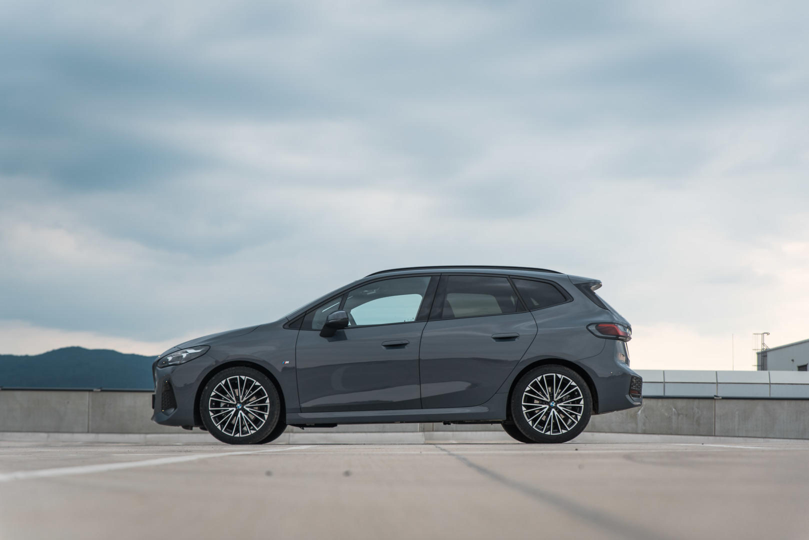 Der 2022 BMW 220i Active Tourer im Intensivtest! – autofilou