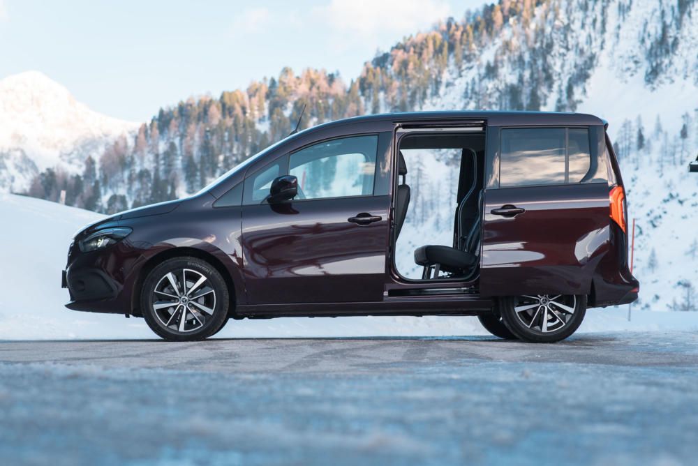 Die 2023 Mercedes-Benz T-Klasse 180 d im Test! – autofilou