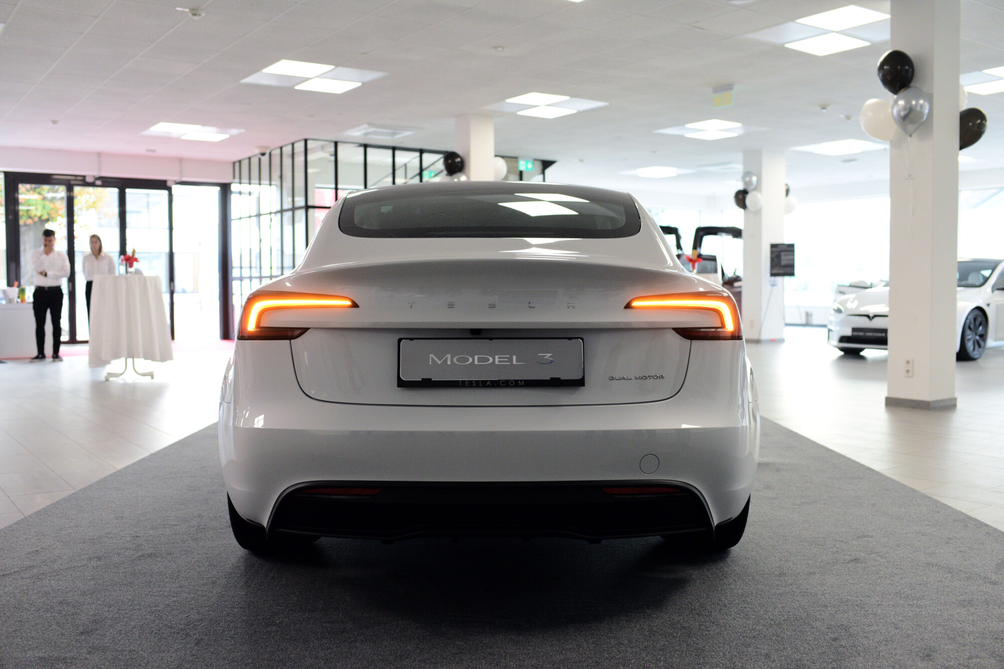 Erstkontakt mit dem 2024 Tesla Model 3! – autofilou