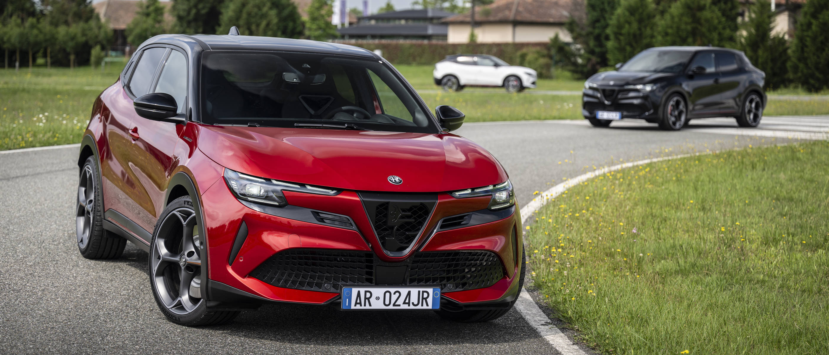 Alfa Romeo Junior Elettrica Veloce mit 281 PS im 1. Test! – autofilou