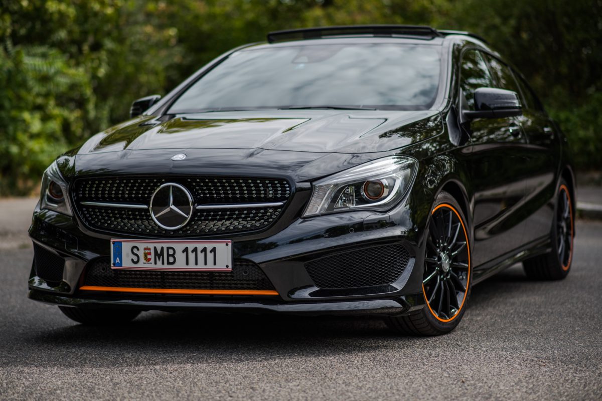 034-2015-Mercedes-Benz-CLA-250-4MATIC-Shooting-Brake-Orange-Edition-AMG ...
